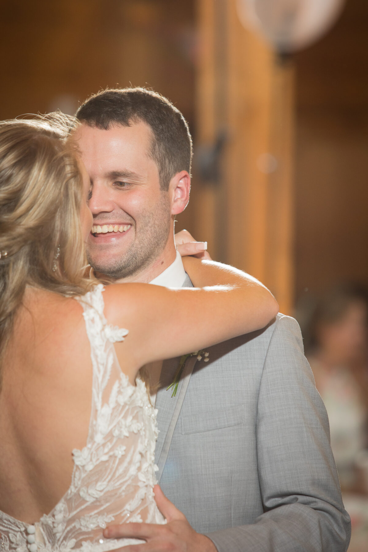 Windy Hill Wedding & Event Barn Wedding | Kayleigh and Sam - Famzing ...